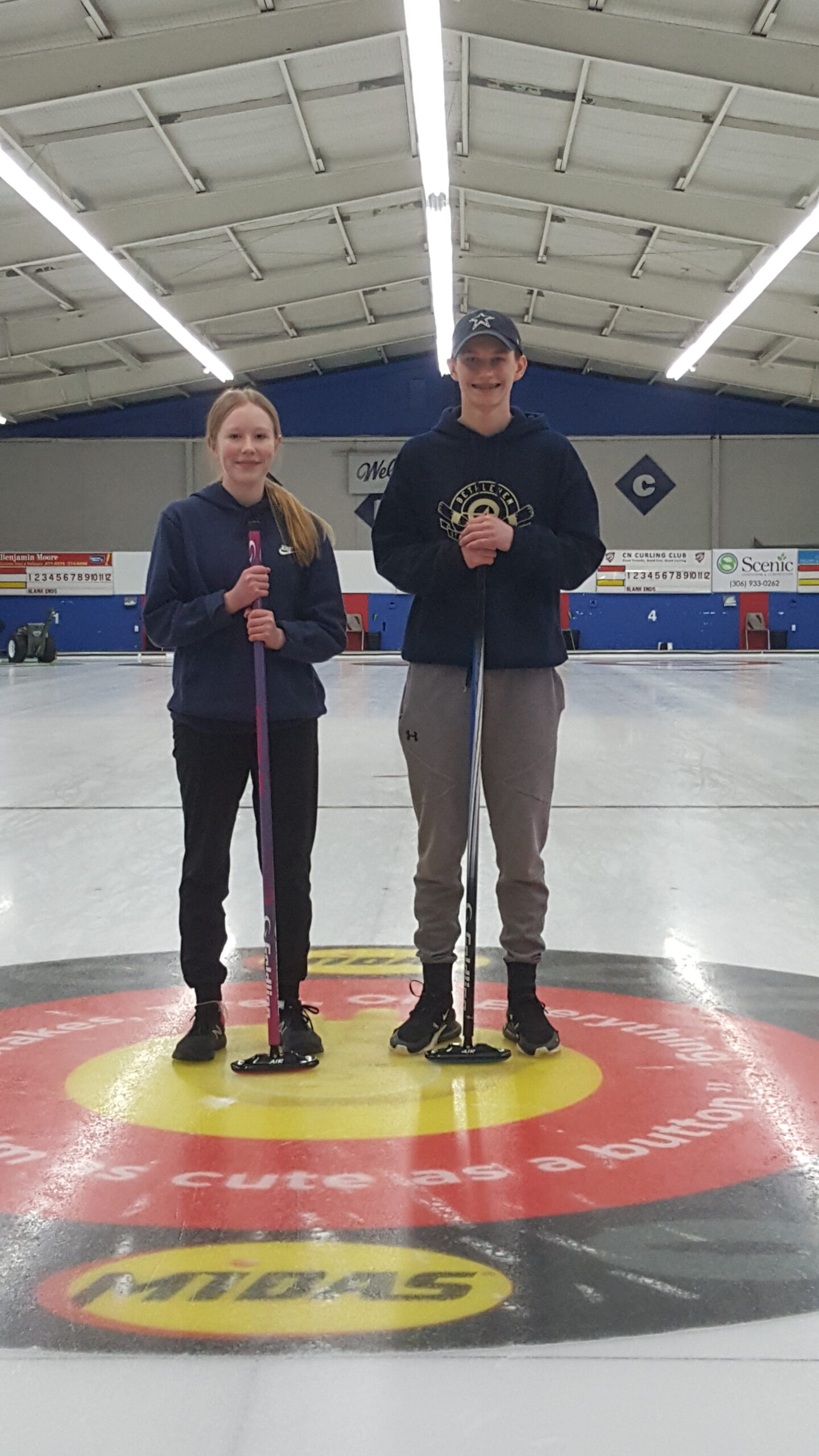 CN Curling Club – Good Friends, Good Fun, Good Curling